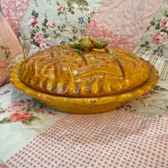Kitchen | Vintage Glazed Ceramic Cherry Pie Plate With Lattice Lid ...